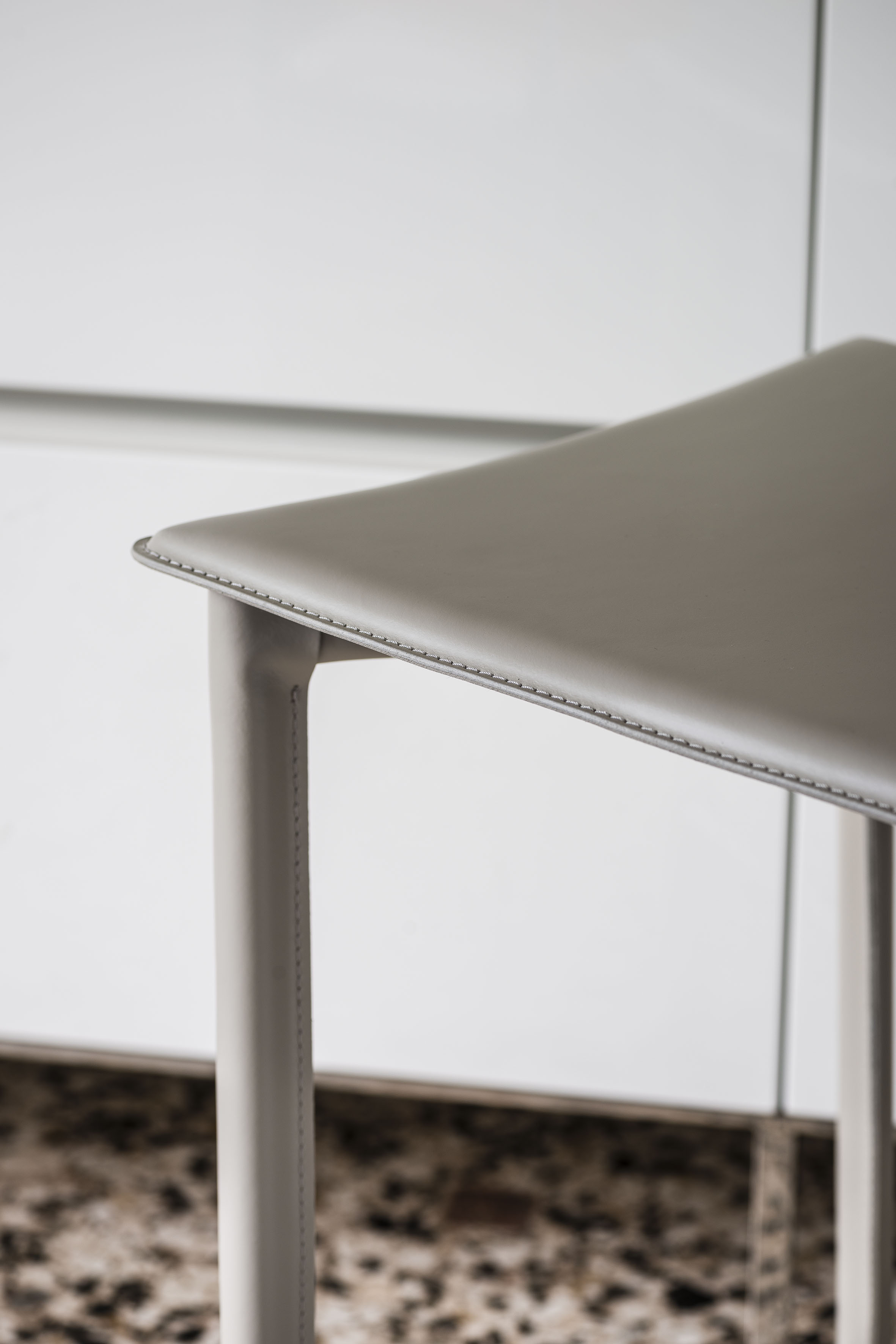 cliff | stools | Cattelan Italia