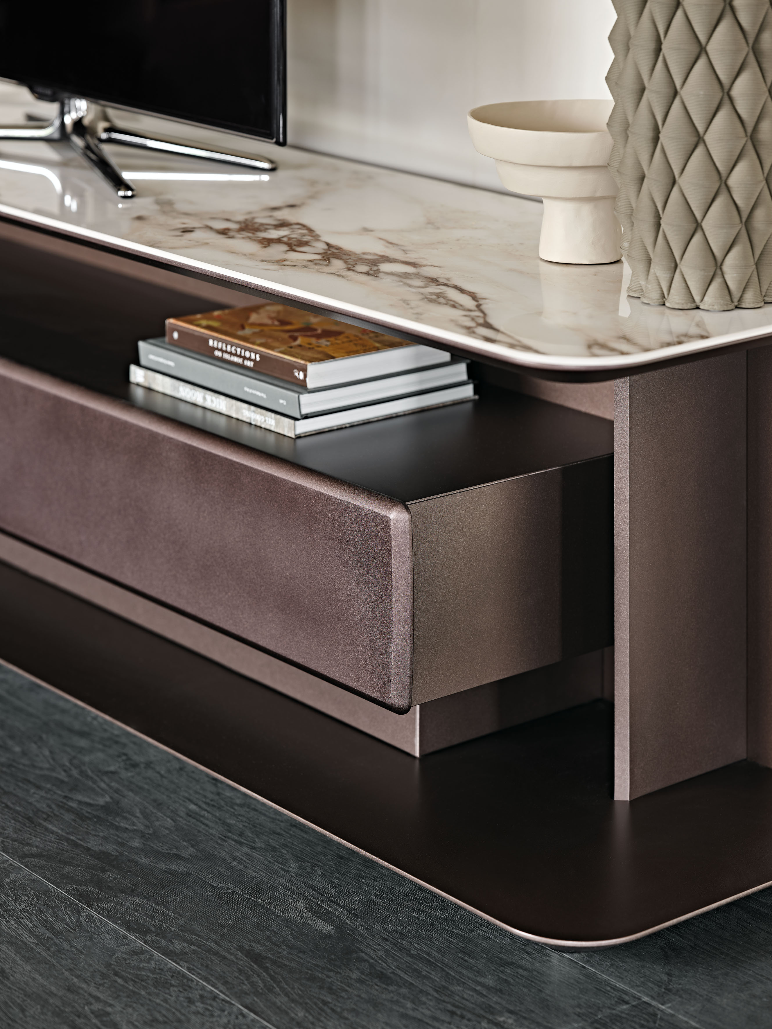 award | tv units | Cattelan Italia