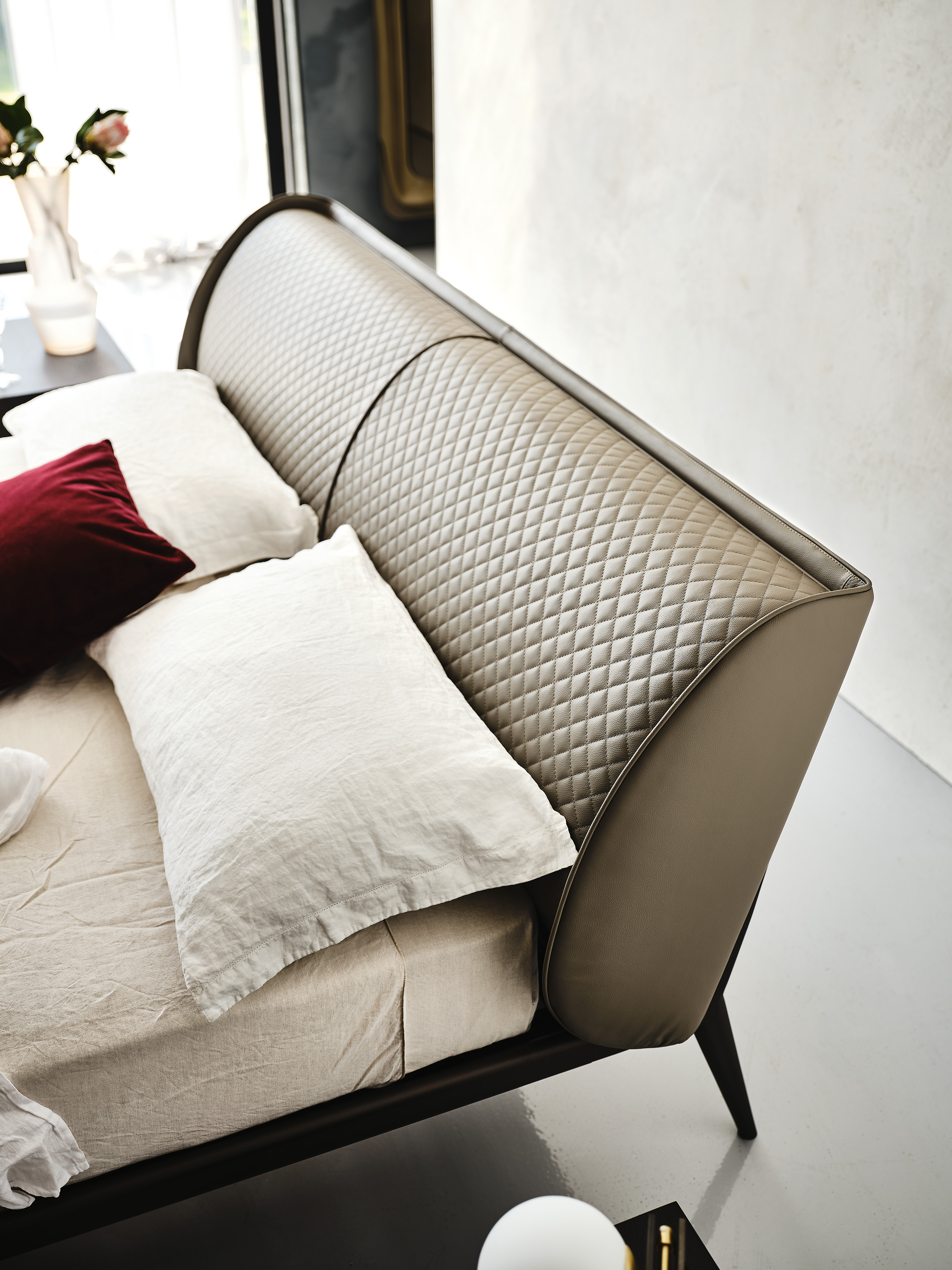 ayrton | beds - nightstands | Cattelan Italia